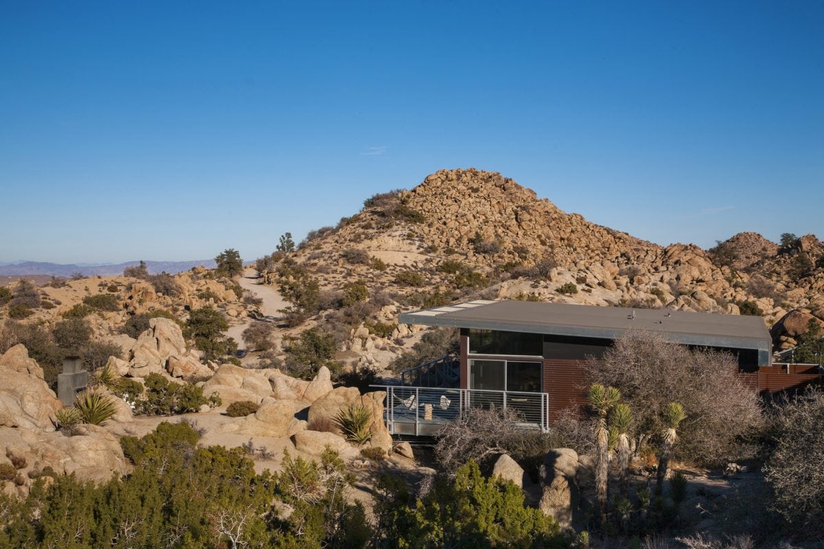 The Rock Reach House By O2 Architecture | MetalBuildingHomes.org